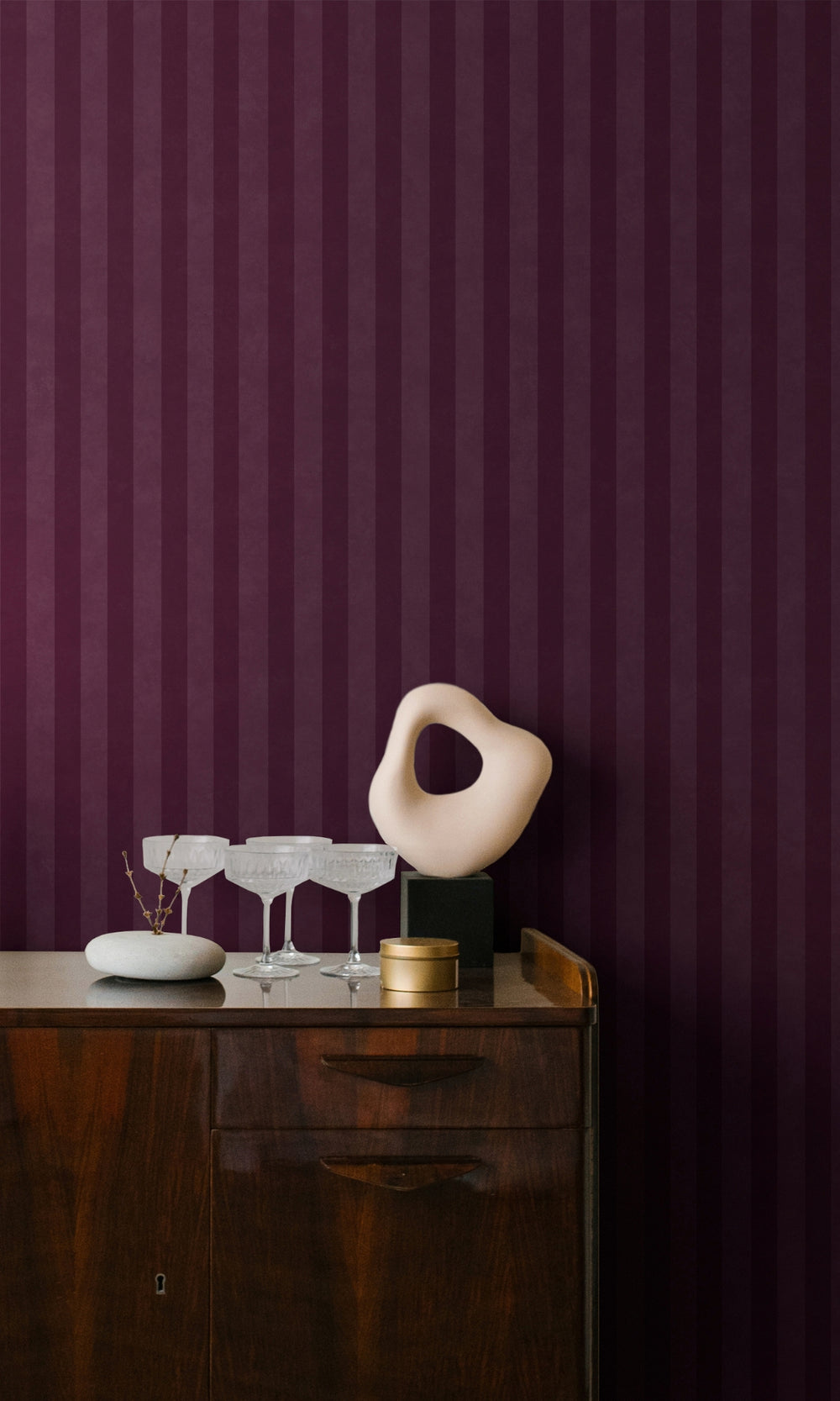 Berry Simple Geometric Stripes Wallpaper R8982 – Walls Republic US