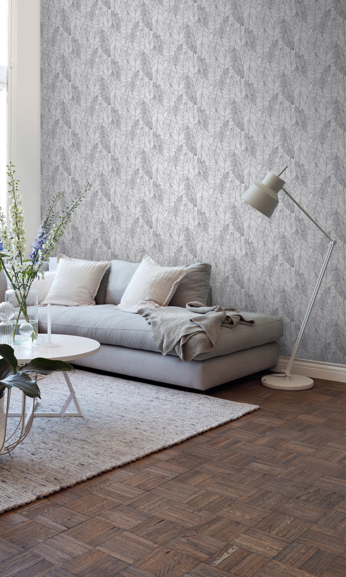 Black and White Pen Drawn Leaves Wallpaper R9418 – Walls Republic US